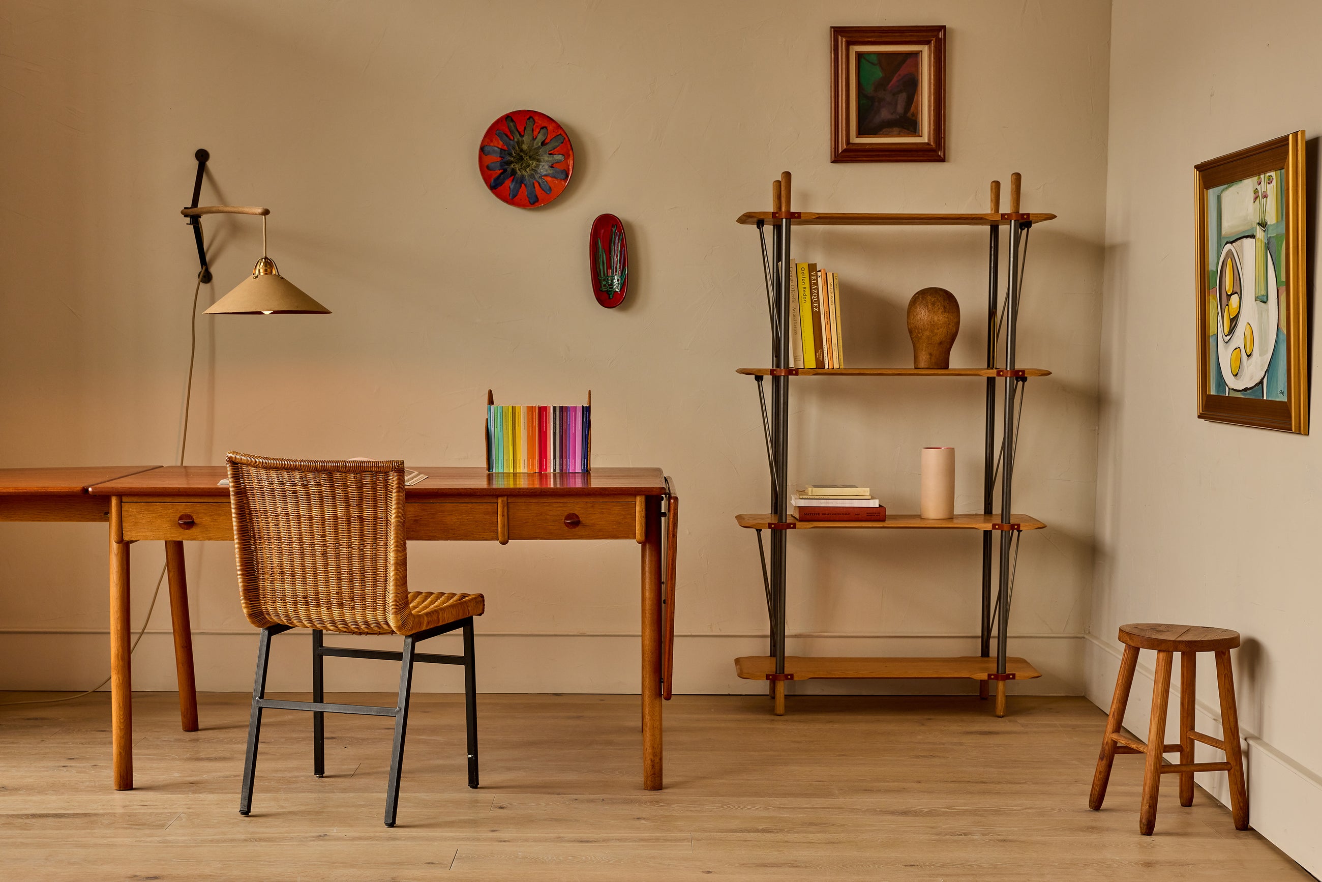 Lostine Home Goods
